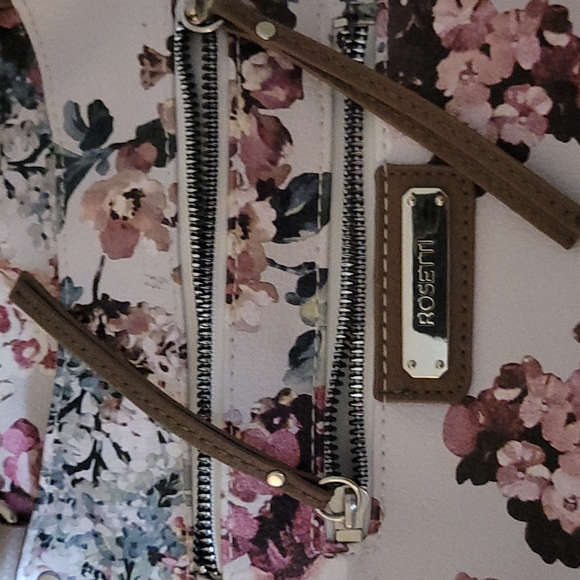 Rosetti | Bags | White Floral Rosetti Handbag Ex Condition Lots Of ...
